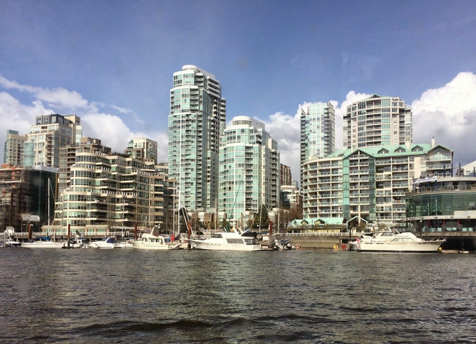 10 Perfect Vancouver Layover Ideas: Tips For A Layover In Vancouver - The Wandering Daughter ...